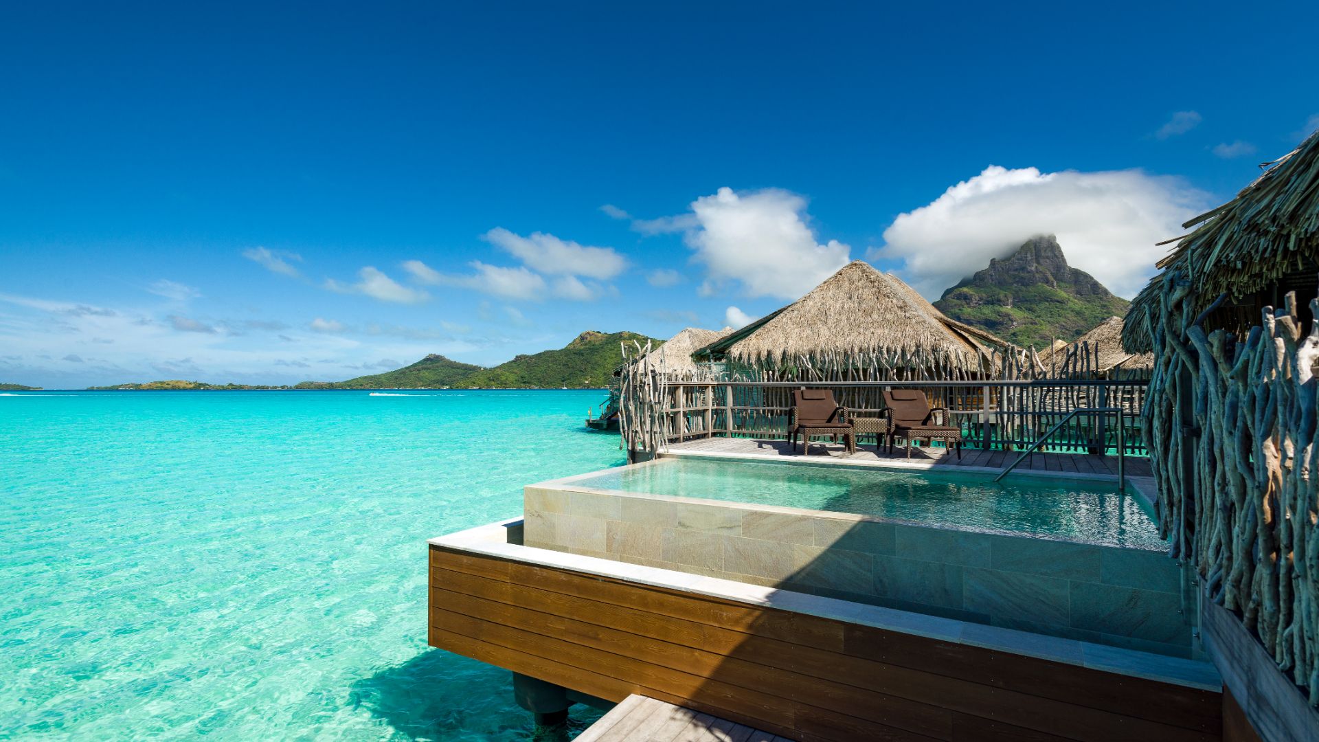 Bora Bora Hotels | 2025 / 2026 | Travelbag