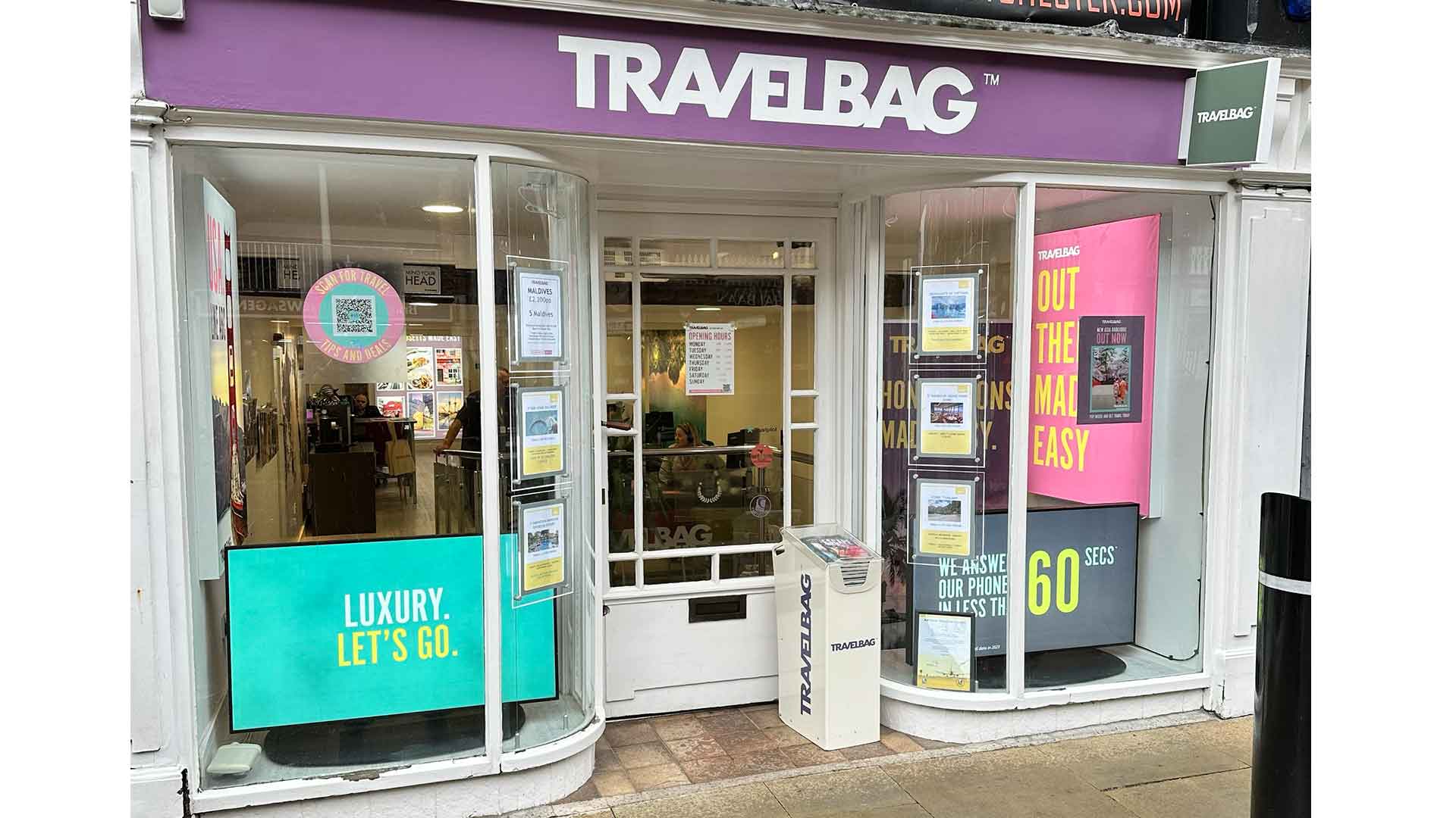 Chester Shop | 2024 / 2025 | Travelbag