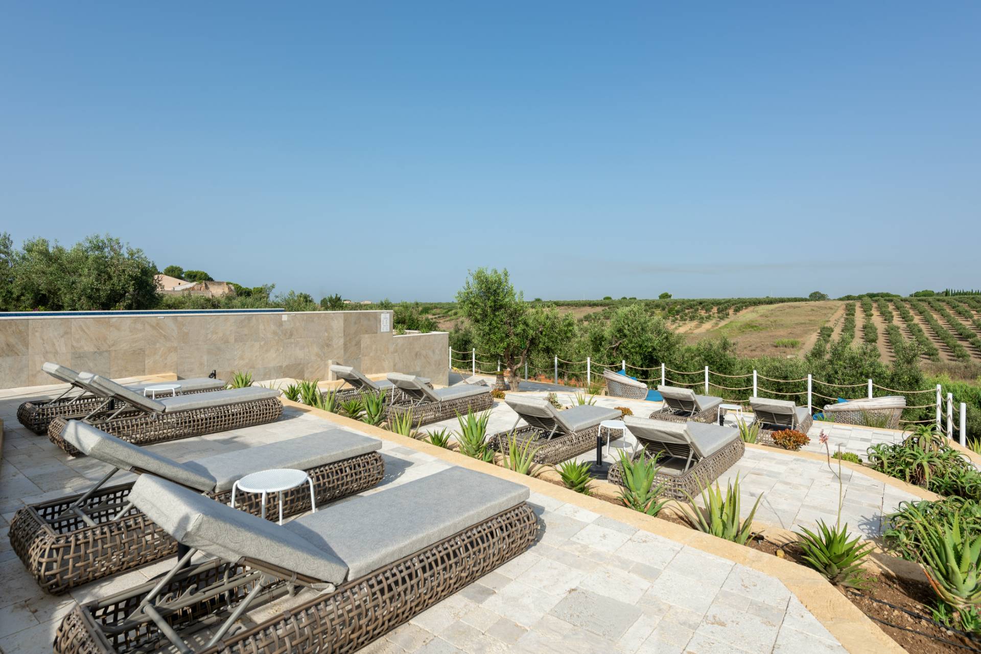 Momentum Wellness Bio Resort | 2026 / 2027 | Travelbag