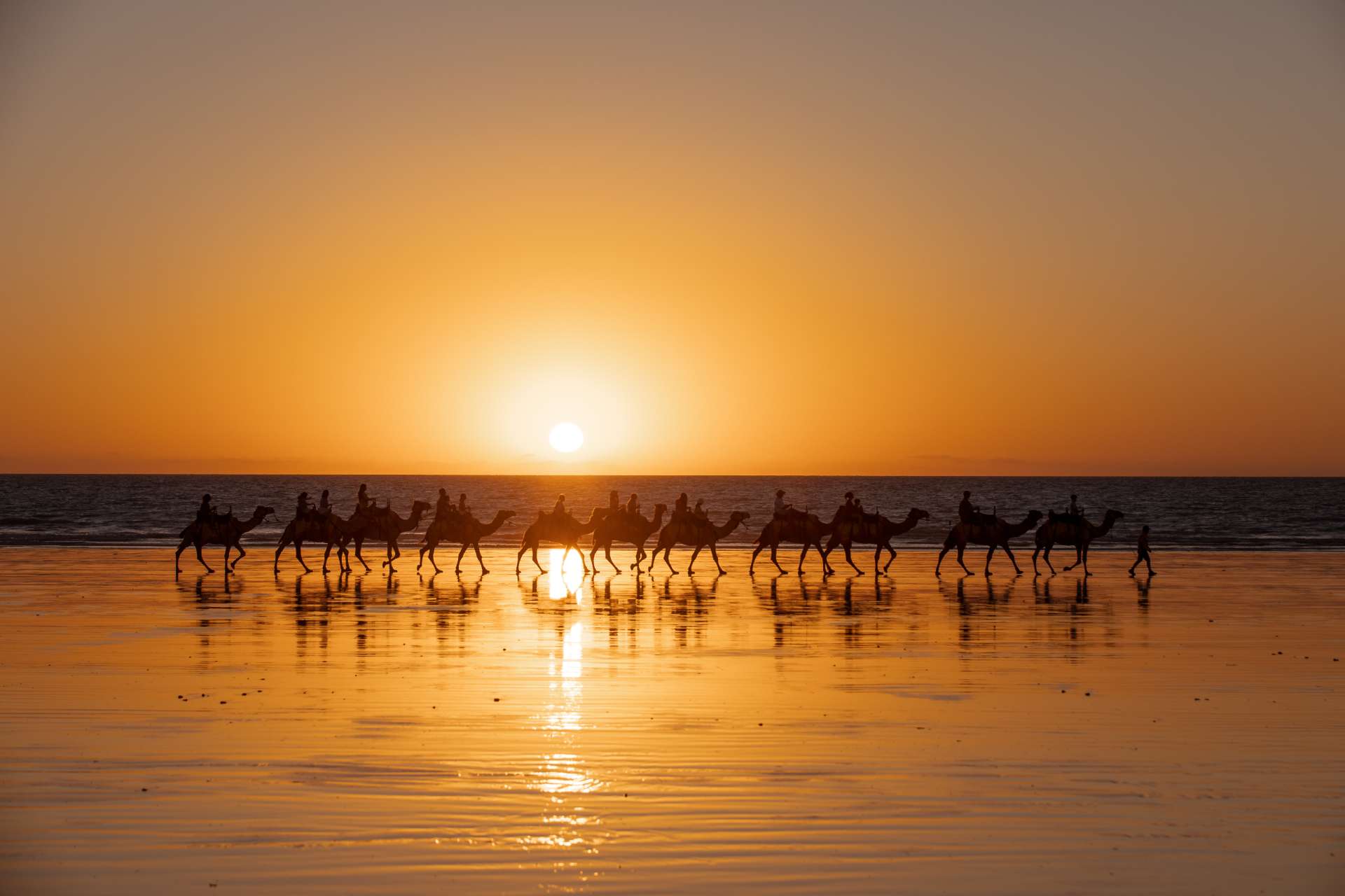 Broome & the North West Holidays | 2025 / 2026 | Travelbag