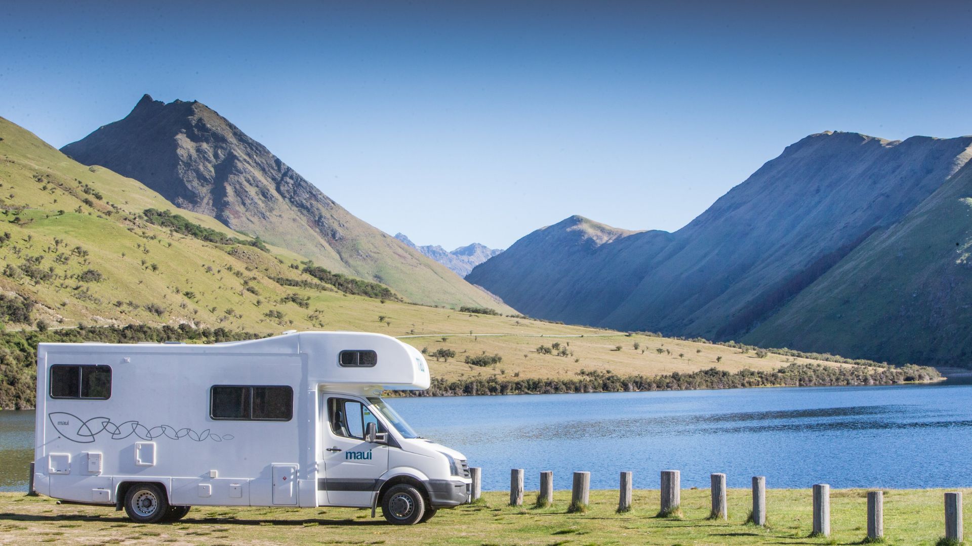 New Zealand Self-Drive Holidays | 2026 / 2027 | Travelbag