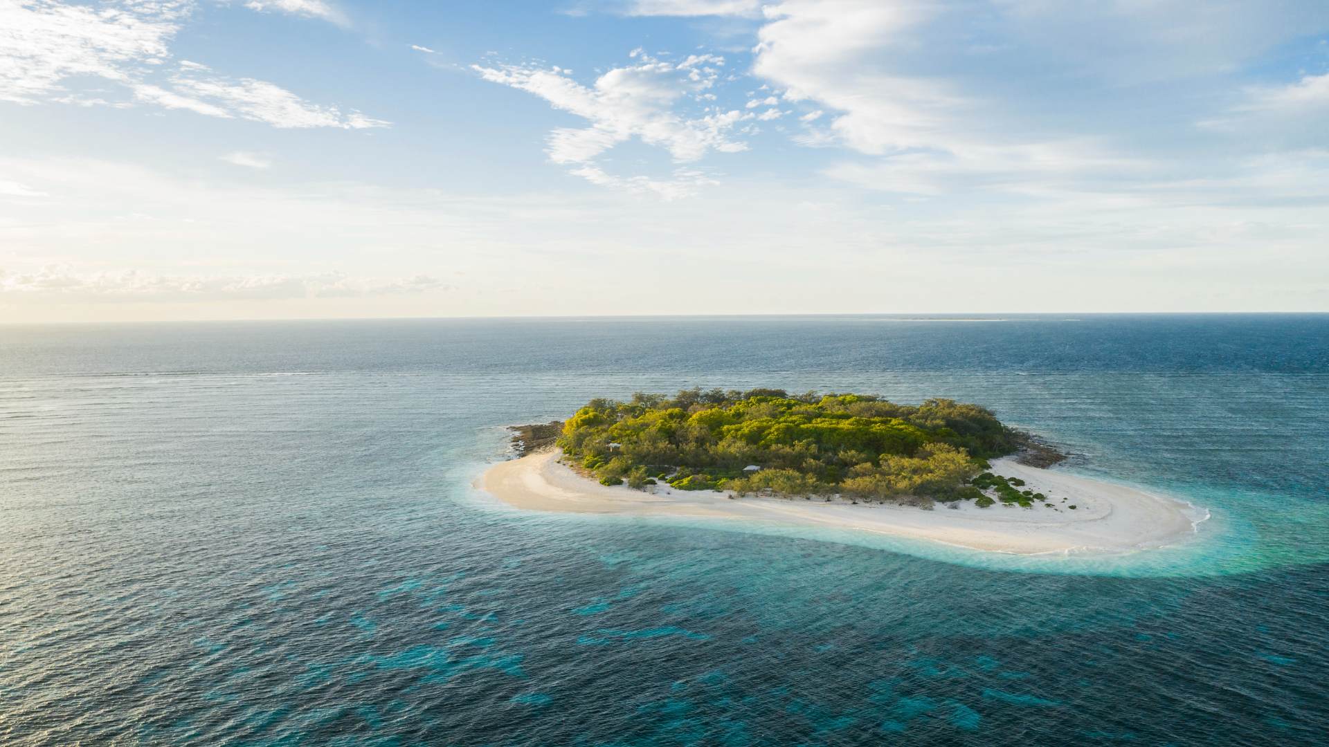 Southern Great Barrier Reef Islands Holidays | 2026 / 2027 | Travelbag