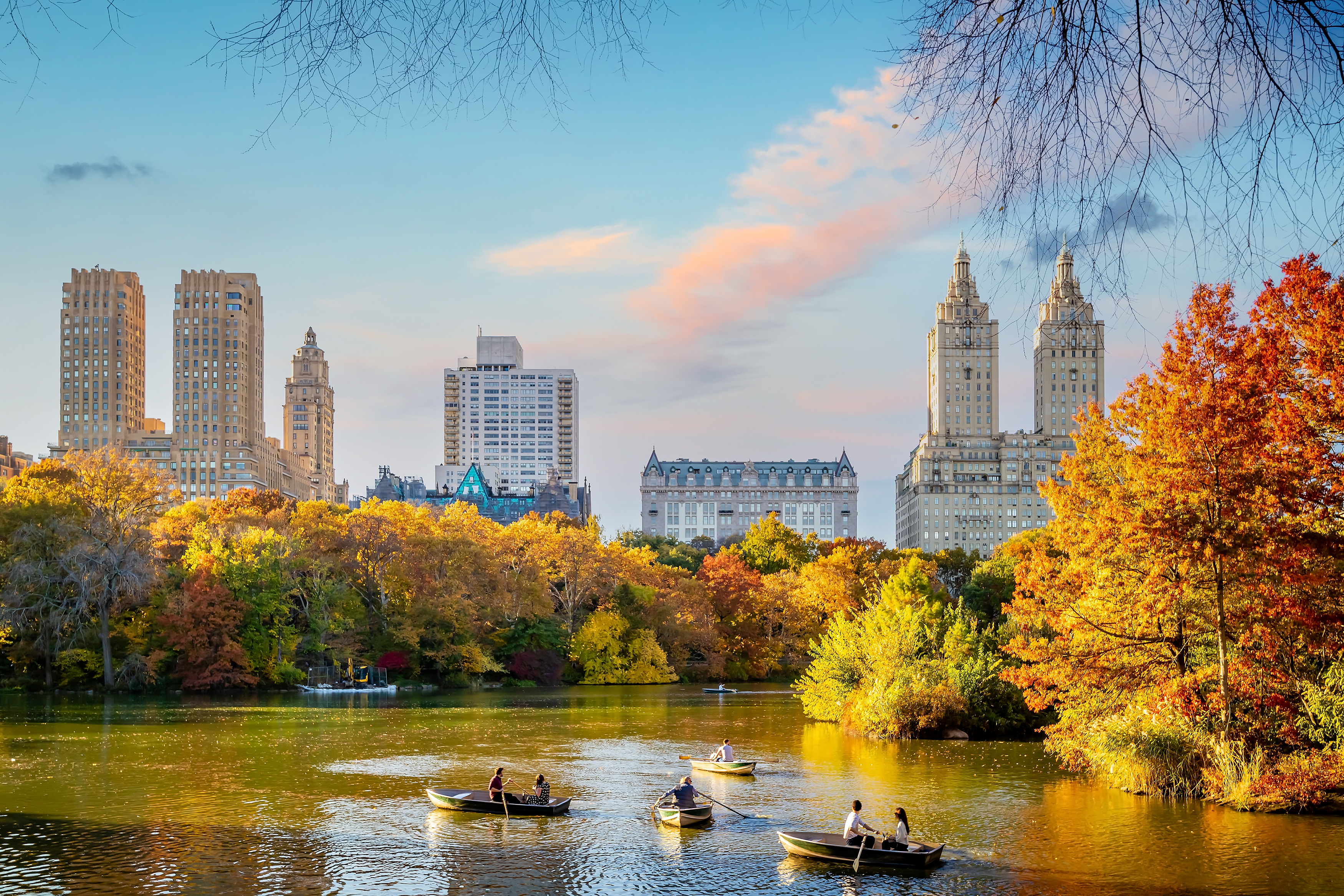 Autumn Flash Sale Deals | 2026 / 2027 | Travelbag