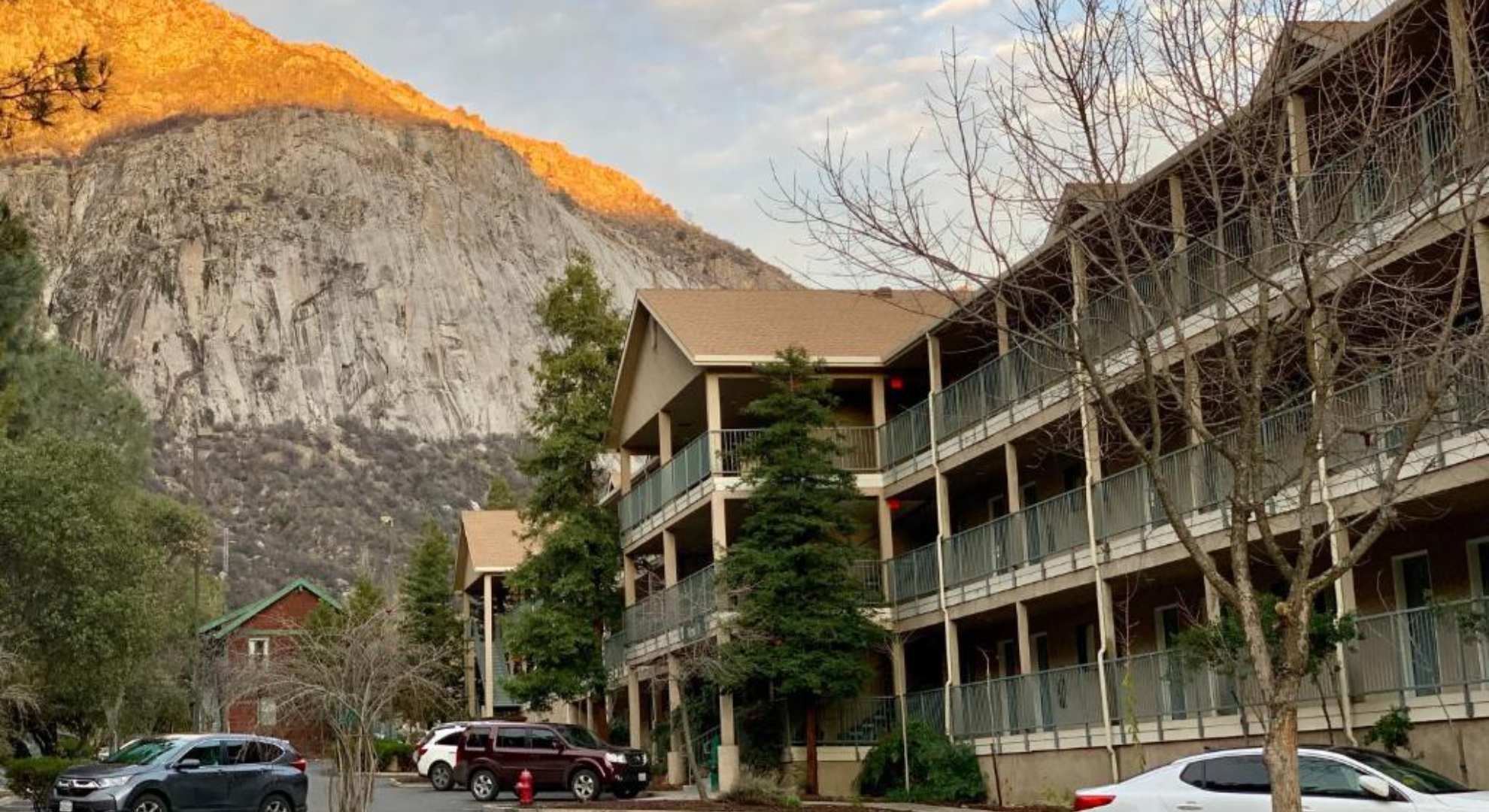 Yosemite View Lodge | 2024 / 2025 | Travelbag
