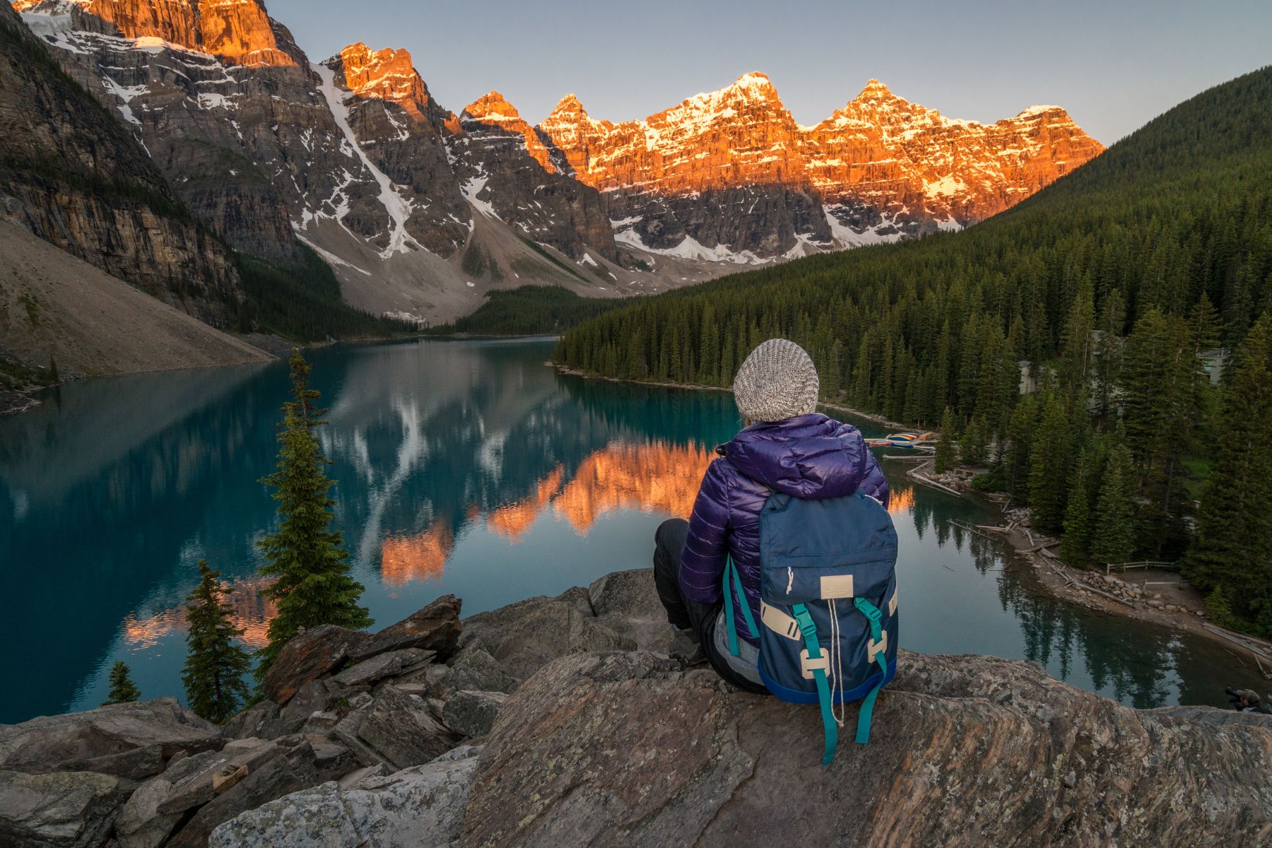 Moraine Lake Sunrise Adventure | 2026 / 2027 | Travelbag