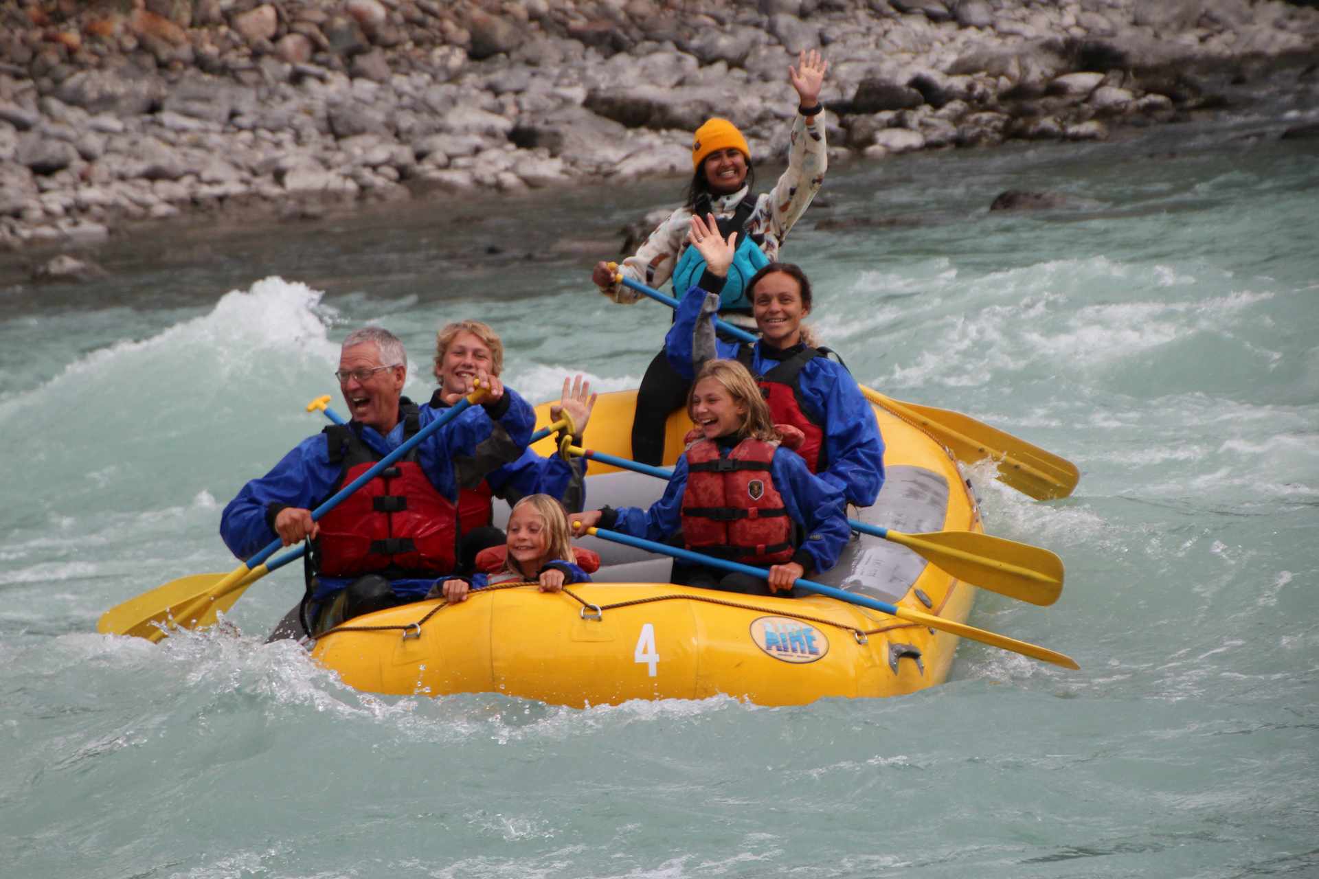 Jasper Whitewater Rafting Tour | 2024 / 2025 | Travelbag